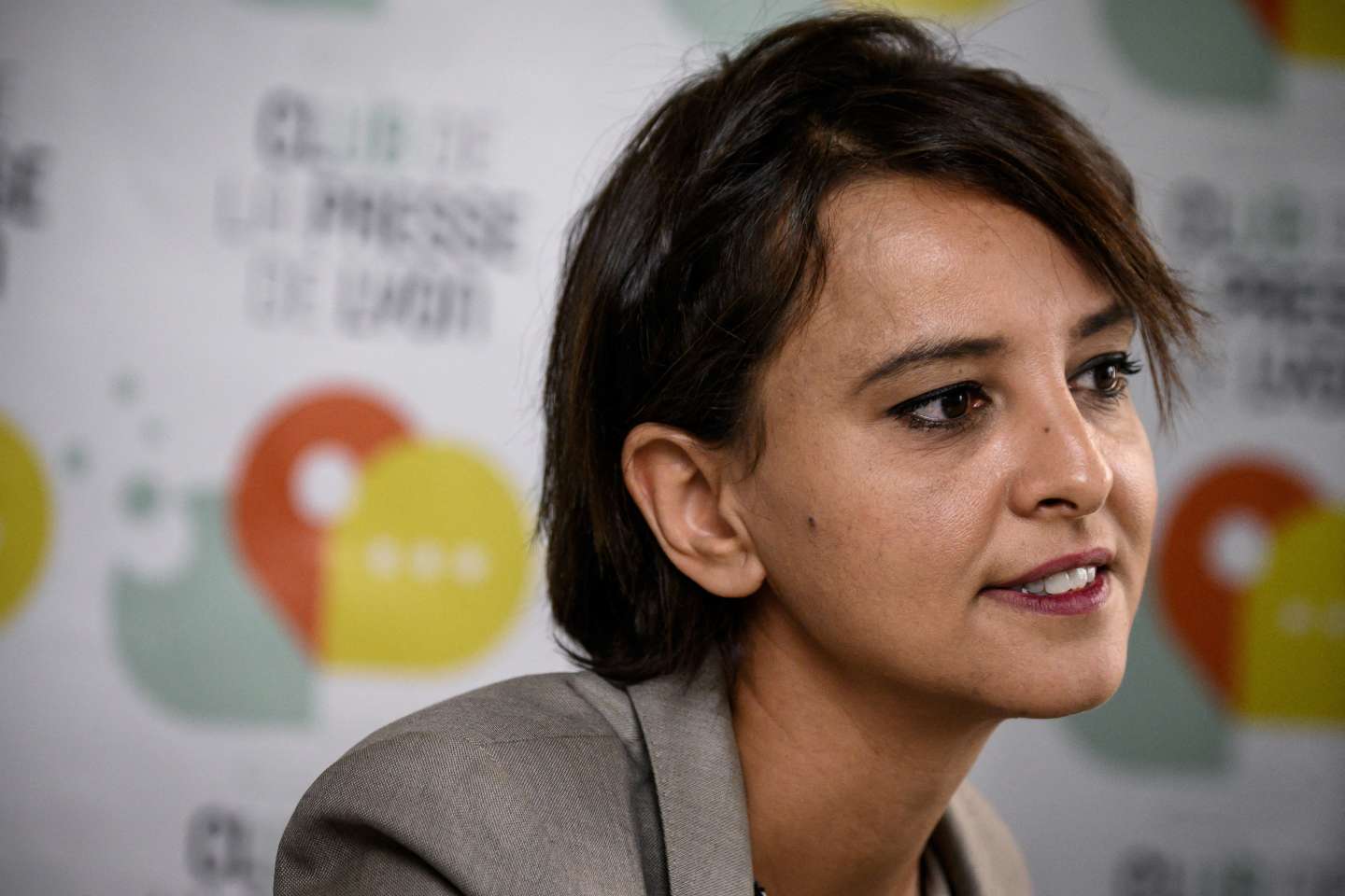 Ghettoïsation scolaire : la faute au privé ? Le débat entre Najat ...